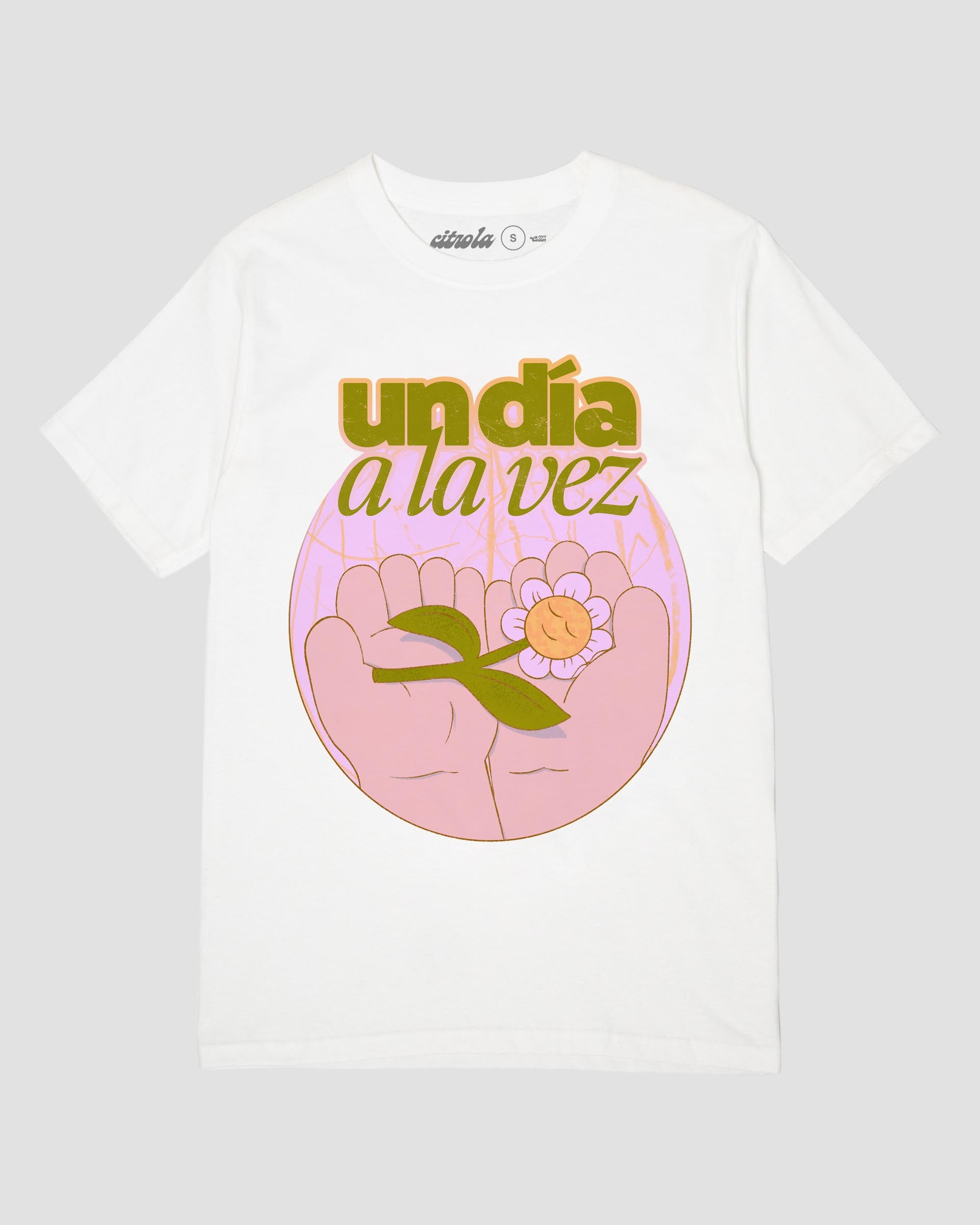 UN DÍA A LA VEZ UNISEX TEE – Citrola